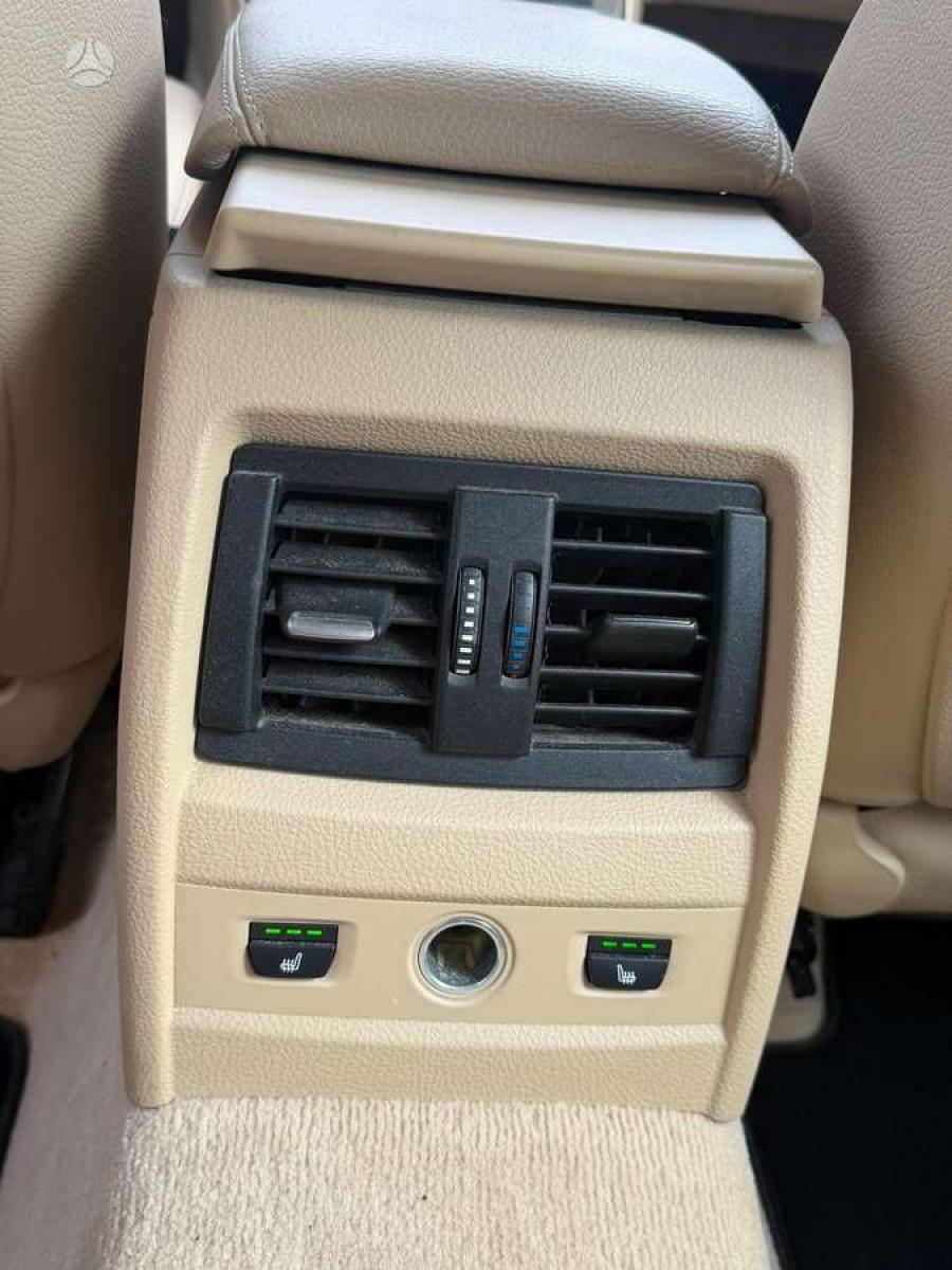 Melns BMW 320 Gran Turismo 2013 Šauļi, ar dzinēja tilpumu 2.00 L un nobraukumu 290 tūkst. km par 7100 €, foto 9 vietnē AUTOMOTO.COM.LV