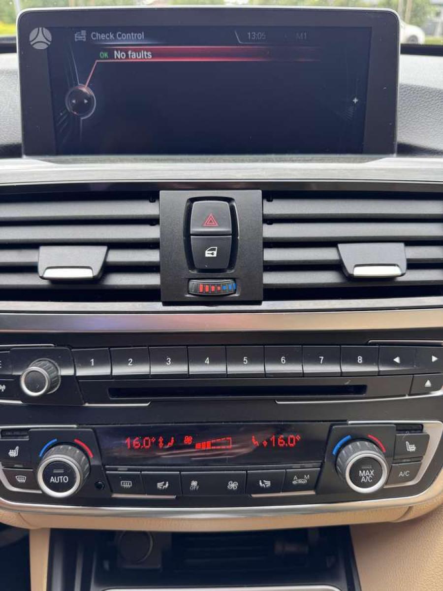 Black BMW 320 Gran Turismo 2013 in Siauliai, with an engine capacity of 2.00 L and mileage of 290 thousand km for 7950 €, photo 24 on AUTOMOTO.COM.LV
