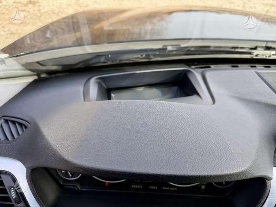 Melns BMW 320 Gran Turismo 2013 Šauļi, ar dzinēja tilpumu 2.00 L un nobraukumu 265 tūkst. km par 12200 €, foto 30 vietnē AUTOMOTO.COM.LV
