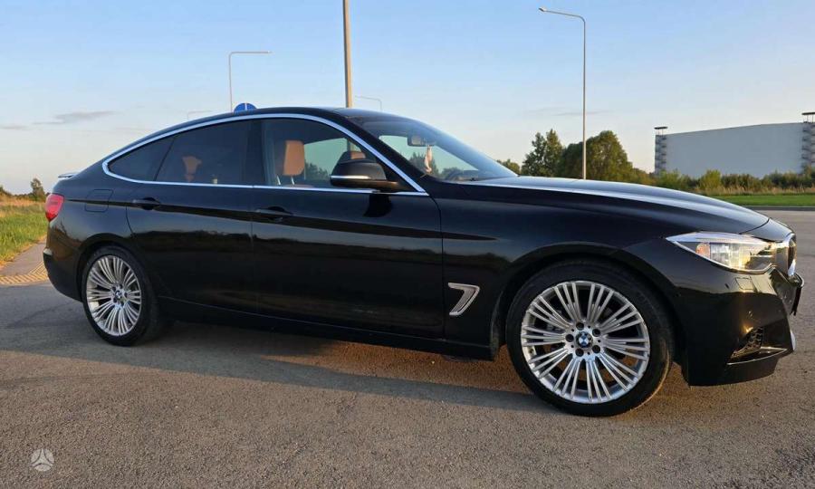 Black BMW 320 Gran Turismo 2014 in Siauliai, with an engine capacity of 2.00 L and mileage of 260 thousand km for 8500 €, photo 15 on AUTOMOTO.COM.LV