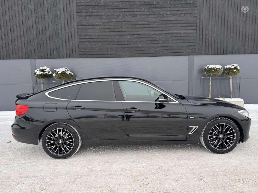 Melns BMW 320 Gran Turismo 2015 Šauļi, ar dzinēja tilpumu 2.00 L un nobraukumu 233 tūkst. km par 10150 €, foto 2 vietnē AUTOMOTO.COM.LV