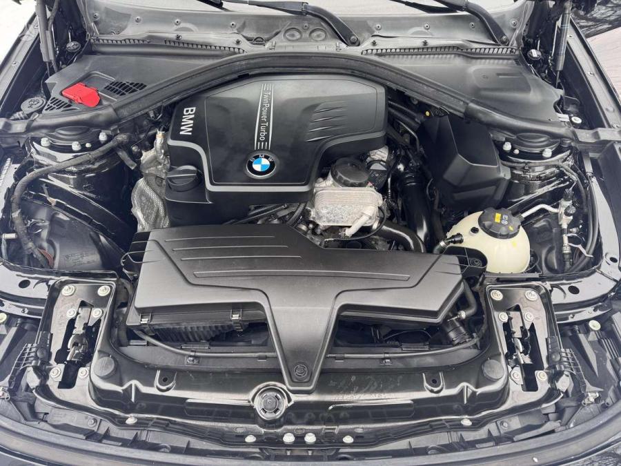 Melns BMW 320 Gran Turismo 2015 Šauļi, ar dzinēja tilpumu 2.00 L un nobraukumu 233 tūkst. km par 10150 €, foto 28 vietnē AUTOMOTO.COM.LV