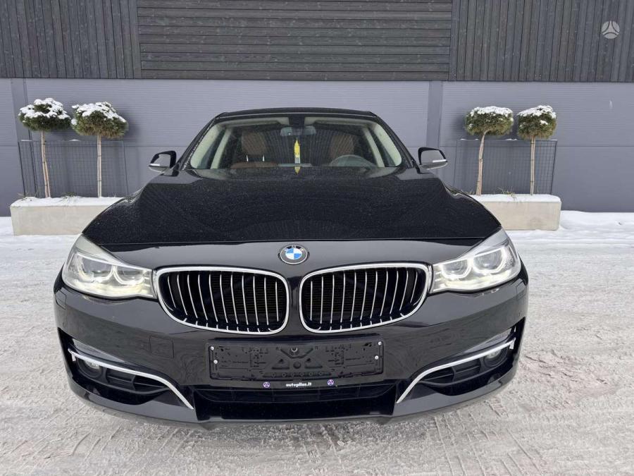 Black BMW 320 Gran Turismo 2015 in Siauliai, with an engine capacity of 2.00 L and mileage of 233 thousand km for 10150 €, photo 3 on AUTOMOTO.COM.LV