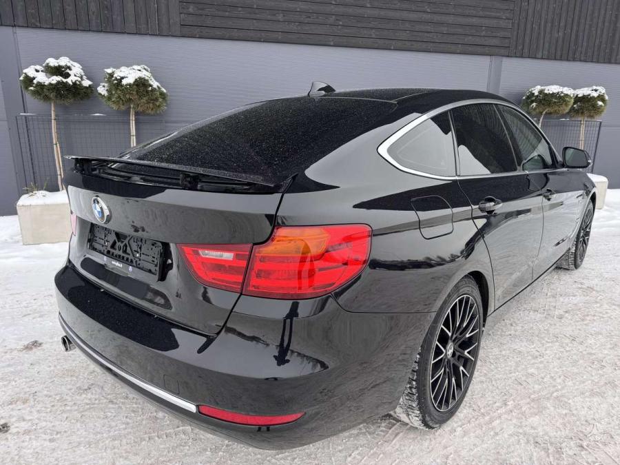 Melns BMW 320 Gran Turismo 2015 Šauļi, ar dzinēja tilpumu 2.00 L un nobraukumu 233 tūkst. km par 10150 €, foto 9 vietnē AUTOMOTO.COM.LV