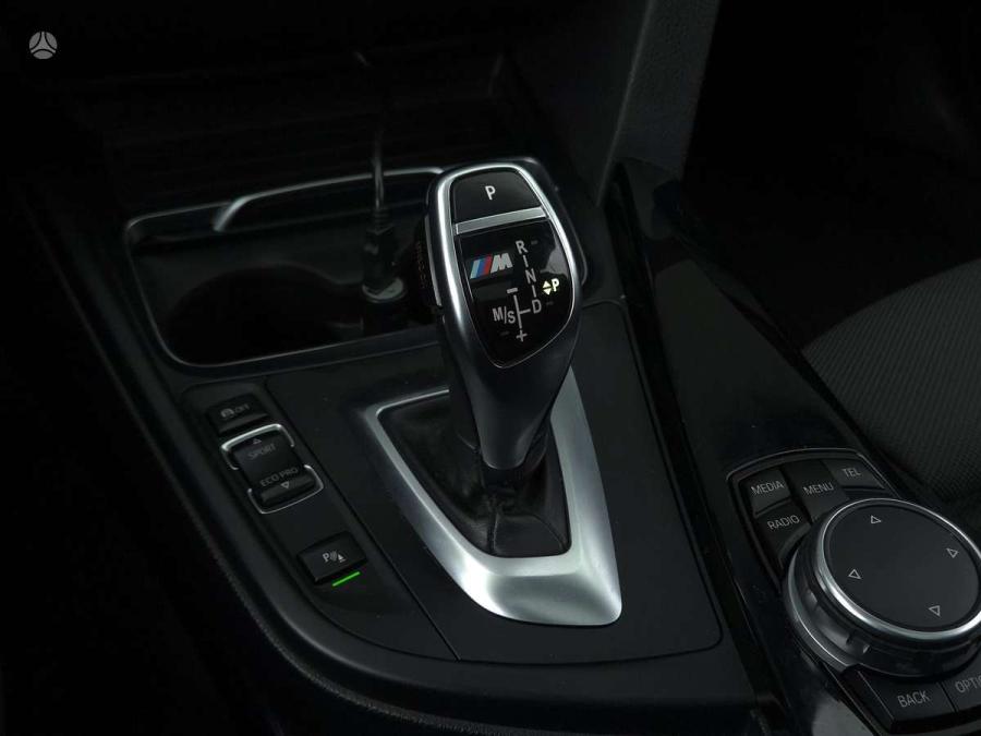 Melns BMW 320 Gran Turismo 2015 Kauņa, ar dzinēja tilpumu 2.00 L un nobraukumu 249 tūkst. km par 12500 €, foto 19 vietnē AUTOMOTO.COM.LV