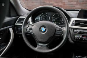 Melns BMW 320 Gran Turismo 2015 Marijampole, ar dzinēja tilpumu 2.00 L un nobraukumu 237 tūkst. km par 11250 €, foto 20 vietnē AUTOMOTO.COM.LV
