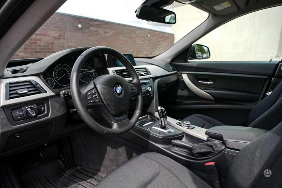 Melns BMW 320 Gran Turismo 2015 Marijampole, ar dzinēja tilpumu 2.00 L un nobraukumu 237 tūkst. km par 11250 €, foto 29 vietnē AUTOMOTO.COM.LV