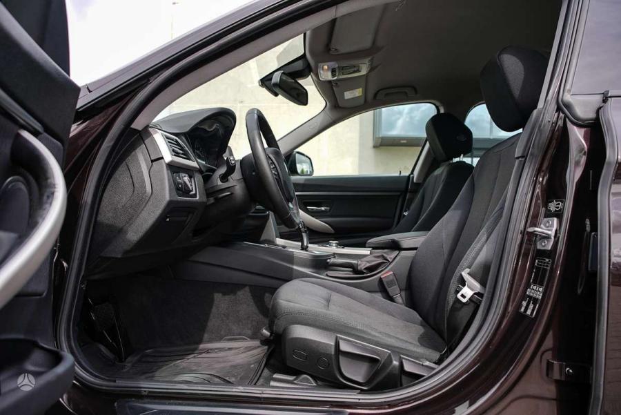 Melns BMW 320 Gran Turismo 2015 Marijampole, ar dzinēja tilpumu 2.00 L un nobraukumu 237 tūkst. km par 11250 €, foto 30 vietnē AUTOMOTO.COM.LV