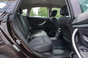Melns BMW 320 Gran Turismo 2015 Marijampole, ar dzinēja tilpumu 2.00 L un nobraukumu 237 tūkst. km par 11250 €, foto 37 vietnē AUTOMOTO.COM.LV