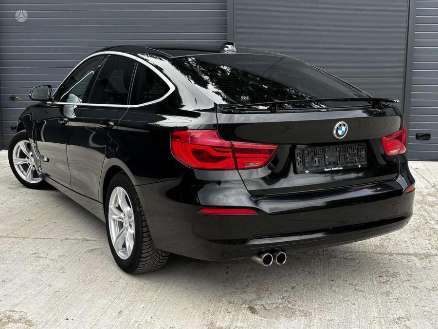 Black BMW 320 Gran Turismo 2017 in Utena, with an engine capacity of 2.00 L and mileage of 399 thousand km for 8800 €, photo 7 on AUTOMOTO.COM.LV