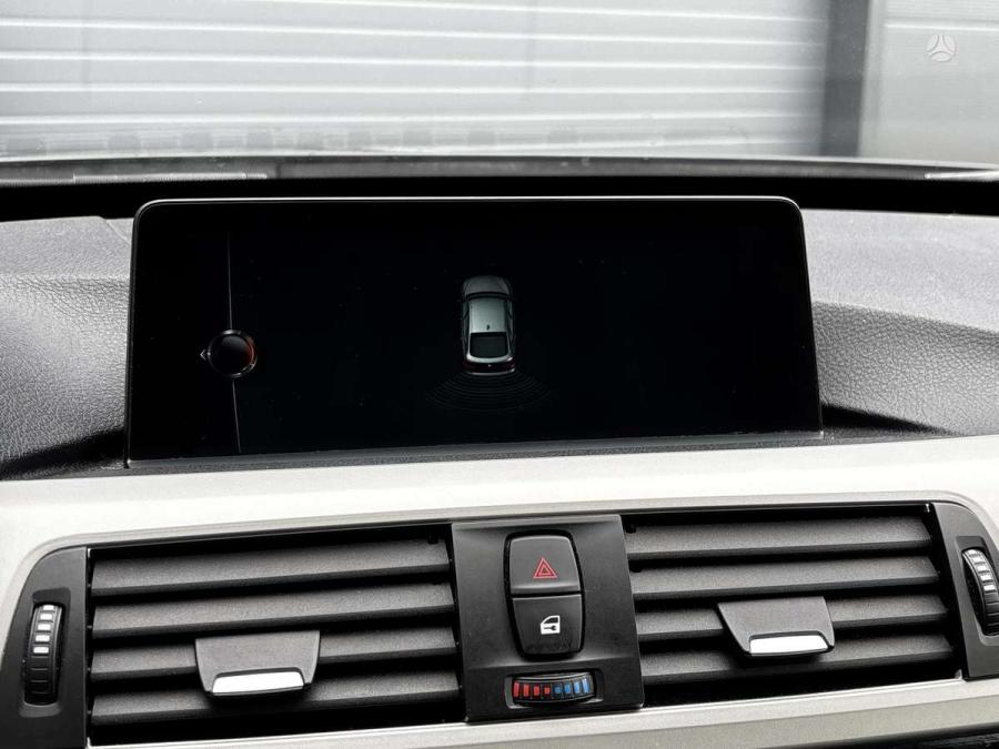 Black BMW 320 Gran Turismo 2017 in Utena, with an engine capacity of 2.00 L and mileage of 399 thousand km for 8800 €, photo 16 on AUTOMOTO.COM.LV