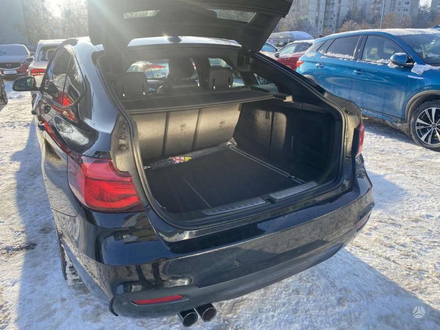 Melns BMW 320 Gran Turismo 2019 Kauņa, ar dzinēja tilpumu 2.00 L un nobraukumu 165 tūkst. km par 18500 €, foto 7 vietnē AUTOMOTO.COM.LV