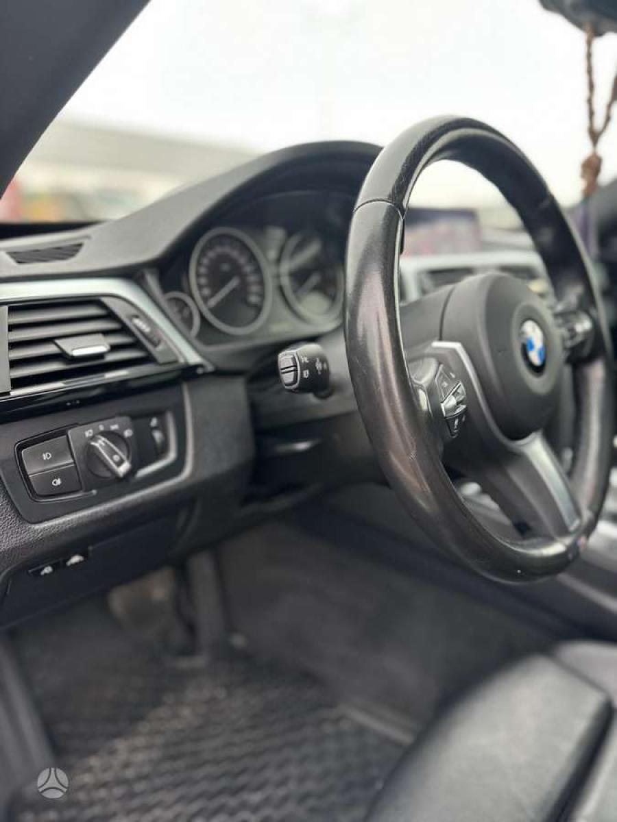 Black BMW 320 Gran Turismo 2013 in Kaunas, with an engine capacity of 2.00 L and mileage of 276 thousand km for 12500 €, photo 15 on AUTOMOTO.COM.LV