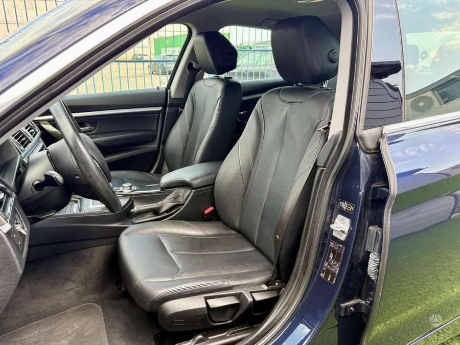 Blue BMW 320 Gran Turismo 2013 in Panevezys, with an engine capacity of 2.00 L and mileage of 263 thousand km for 8900 €, photo 13 on AUTOMOTO.COM.LV