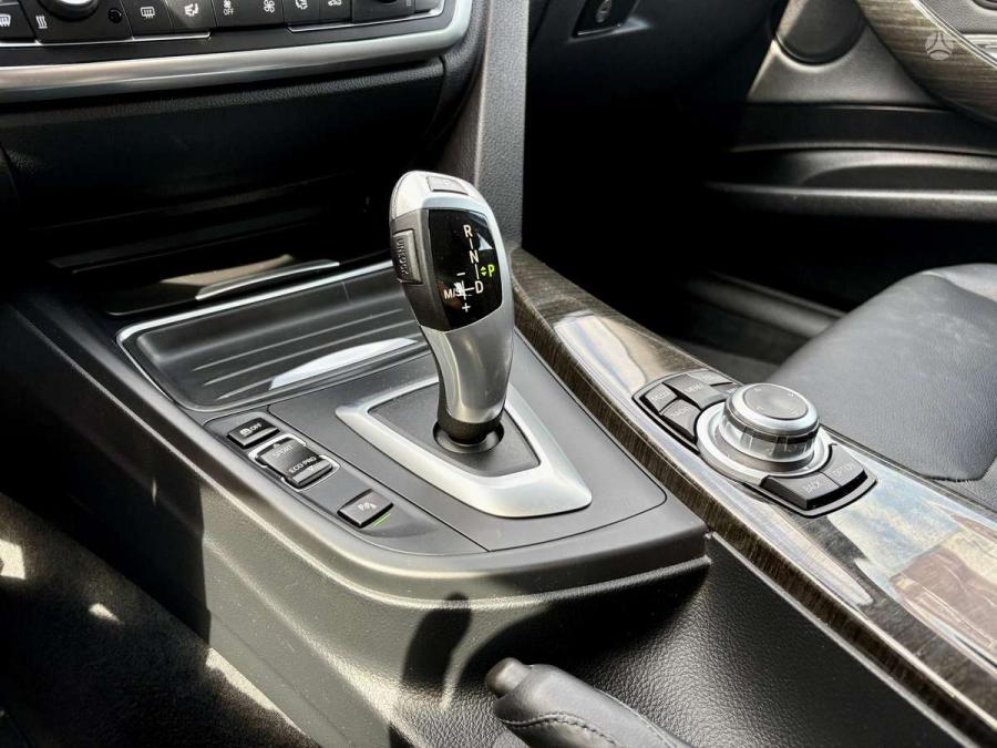 Blue BMW 320 Gran Turismo 2013 in Panevezys, with an engine capacity of 2.00 L and mileage of 263 thousand km for 8900 €, photo 20 on AUTOMOTO.COM.LV