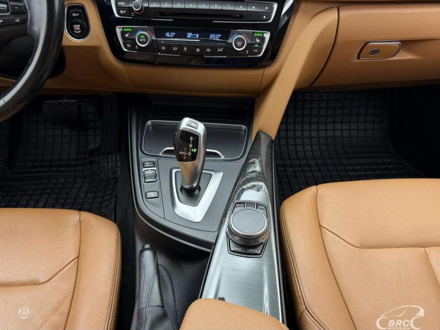 Blue BMW 320 Gran Turismo 2018 in Vilnius, with an engine capacity of 2.00 L and mileage of 125 thousand km for 12900 €, photo 19 on AUTOMOTO.COM.LV