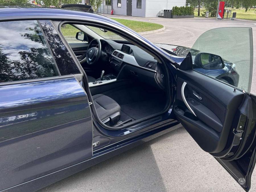 Blue BMW 320 Gran Turismo 2015 in Siauliai, with an engine capacity of 2.00 L and mileage of 293 thousand km for 8450 €, photo 25 on AUTOMOTO.COM.LV