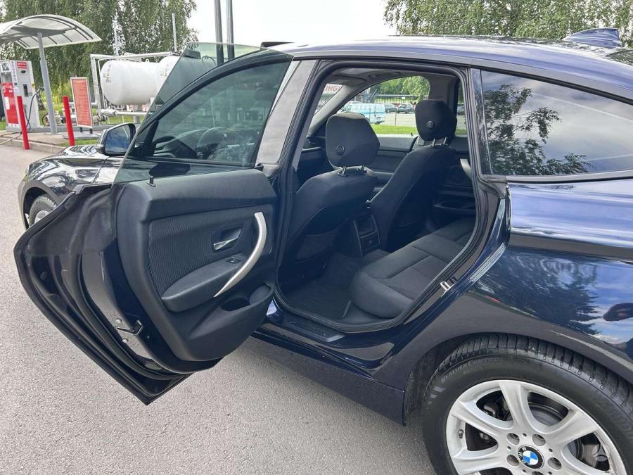 Blue BMW 320 Gran Turismo 2015 in Siauliai, with an engine capacity of 2.00 L and mileage of 293 thousand km for 8450 €, photo 26 on AUTOMOTO.COM.LV