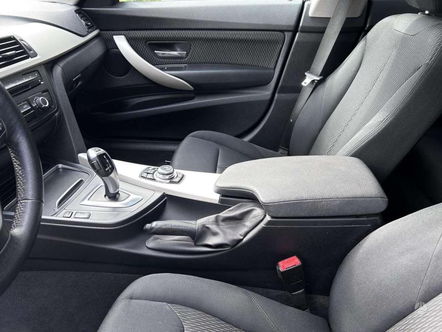 Blue BMW 320 Gran Turismo 2015 in Siauliai, with an engine capacity of 2.00 L and mileage of 293 thousand km for 8450 €, photo 28 on AUTOMOTO.COM.LV