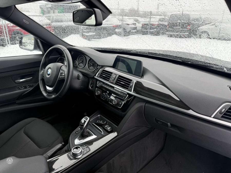 Brūns BMW 320 Gran Turismo 2017 Marijampole, ar dzinēja tilpumu 2.00 L un nobraukumu 202 tūkst. km par 13500 €, foto 12 vietnē AUTOMOTO.COM.LV