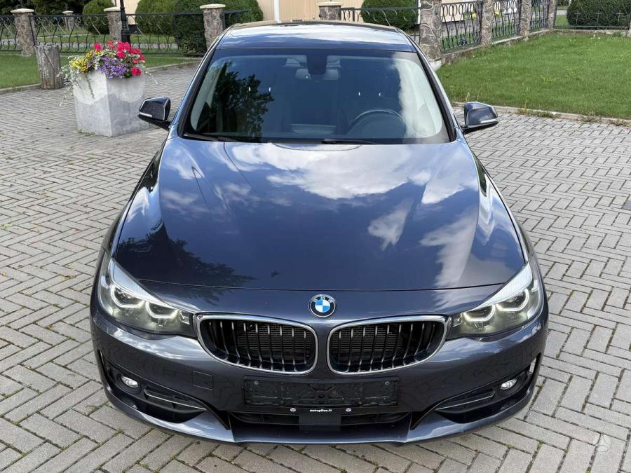 Grey BMW 320 Gran Turismo 2018 in Kaunas, with an engine capacity of 2.00 L and mileage of 305 thousand km for 12300 €, photo 6 on AUTOMOTO.COM.LV