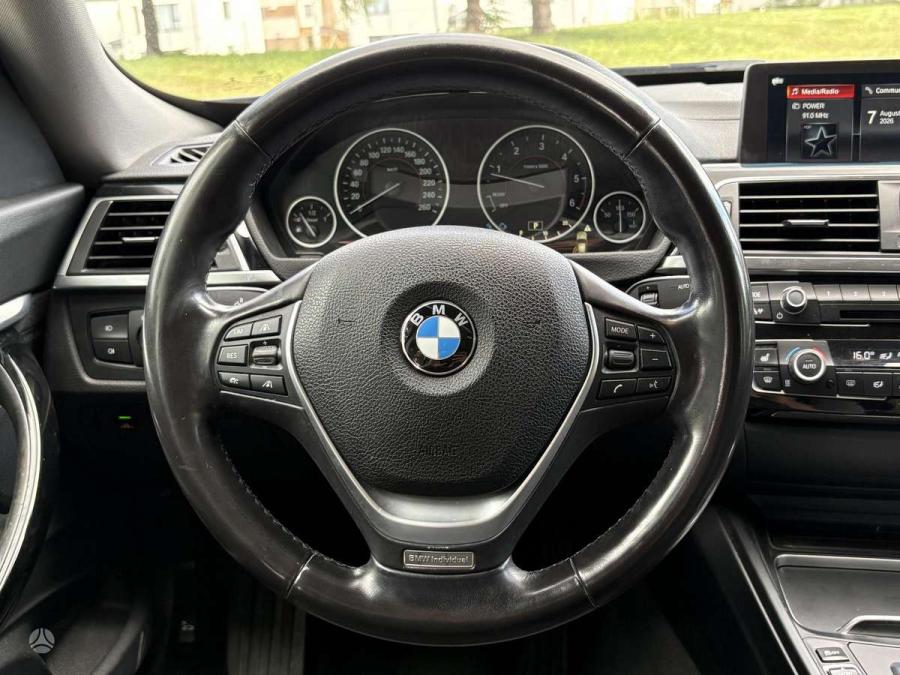 Grey BMW 320 Gran Turismo 2018 in Kaunas, with an engine capacity of 2.00 L and mileage of 305 thousand km for 12300 €, photo 21 on AUTOMOTO.COM.LV