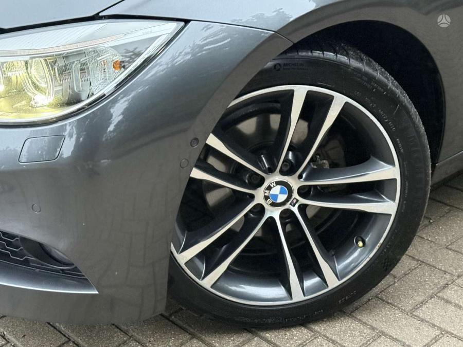 Grey BMW 320 Gran Turismo 2013 in Prienai, with an engine capacity of 2.00 L and mileage of 290 thousand km for 13700 €, photo 21 on AUTOMOTO.COM.LV