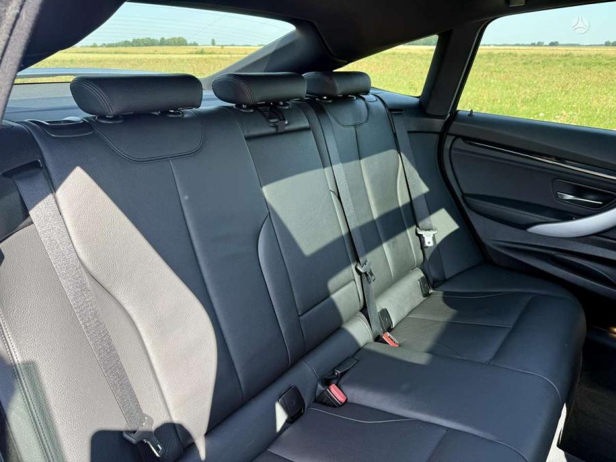 Grey BMW 320 Gran Turismo 2013 in Vilkaviskis, with an engine capacity of 2.00 L and mileage of 246 thousand km for 10900 €, photo 14 on AUTOMOTO.COM.LV