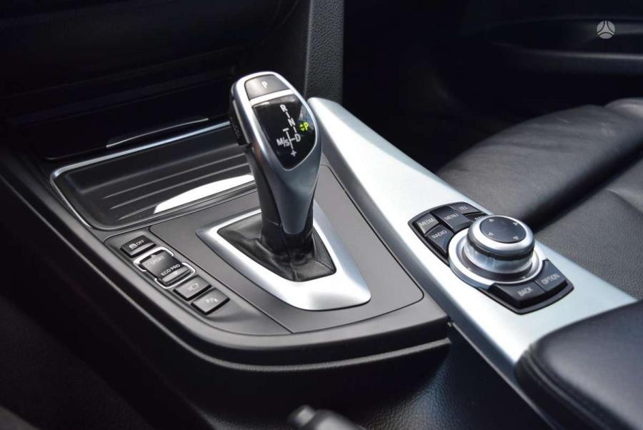 Grey BMW 320 Gran Turismo 2014 in Vilnius, with an engine capacity of 2.00 L and mileage of 245 thousand km for 10500 €, photo 13 on AUTOMOTO.COM.LV