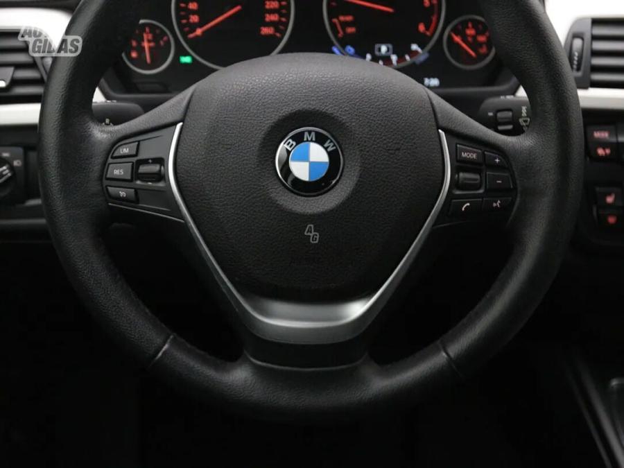 Grey BMW 320 Gran Turismo 2016 in Vilnius, with an engine capacity of 2.00 L and mileage of 209 thousand km for 13499 €, photo 19 on AUTOMOTO.COM.LV