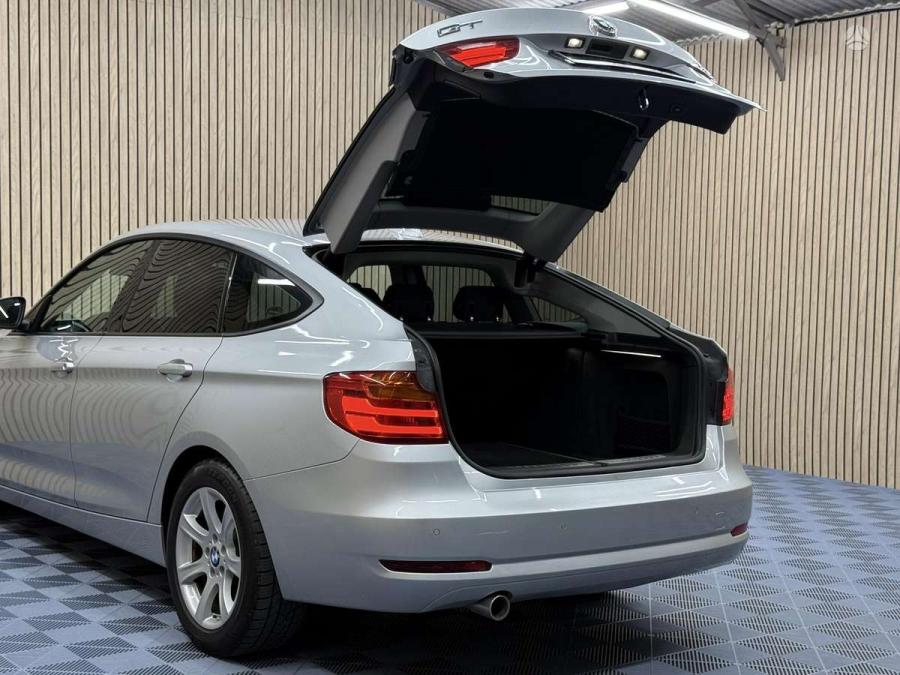 Grey BMW 320 Gran Turismo 2016 in Marijampole, with an engine capacity of 2.00 L and mileage of 331 thousand km for 10250 €, photo 13 on AUTOMOTO.COM.LV