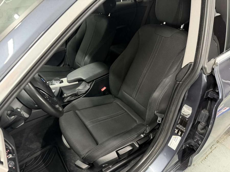 Grey BMW 320 Gran Turismo 2017 in Utena, with an engine capacity of 2.00 L and mileage of 258 thousand km for 11950 €, photo 20 on AUTOMOTO.COM.LV