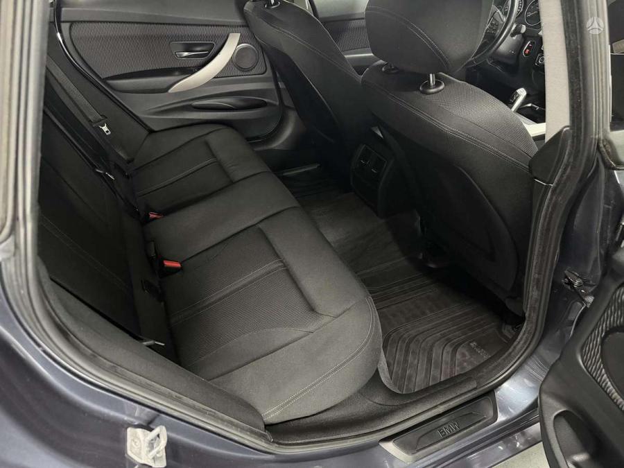 Grey BMW 320 Gran Turismo 2017 in Utena, with an engine capacity of 2.00 L and mileage of 258 thousand km for 11950 €, photo 22 on AUTOMOTO.COM.LV