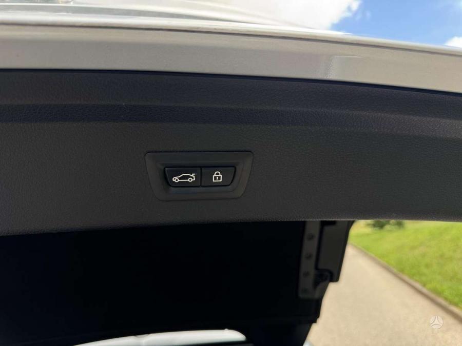 Grey BMW 320 Gran Turismo 2018 in Alytus, with an engine capacity of 2.00 L and mileage of 250 thousand km for 15600 €, photo 28 on AUTOMOTO.COM.LV