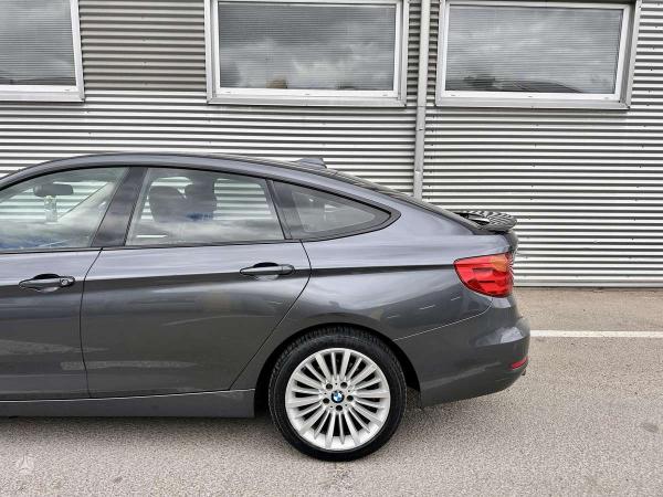 Pelēks BMW 320 Gran Turismo 2013 Šauļi, ar dzinēja tilpumu 2.00 L un nobraukumu 270 tūkst. km par 9350 €, foto 8 vietnē AUTOMOTO.COM.LV