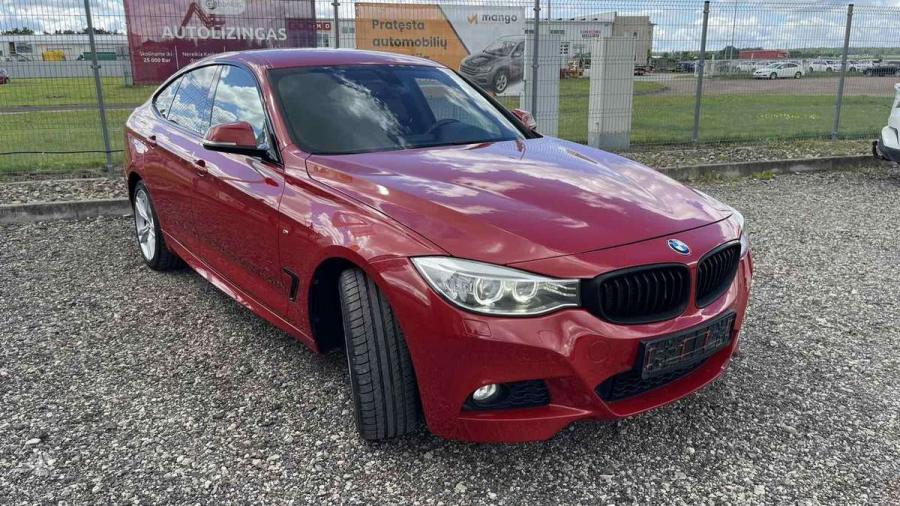 Red BMW 320 Gran Turismo 2014 in Marijampole, with an engine capacity of 2.00 L and mileage of 303 thousand km for 11990 €, photo 6 on AUTOMOTO.COM.LV