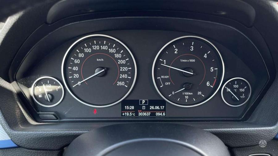 Red BMW 320 Gran Turismo 2014 in Marijampole, with an engine capacity of 2.00 L and mileage of 303 thousand km for 11990 €, photo 24 on AUTOMOTO.COM.LV