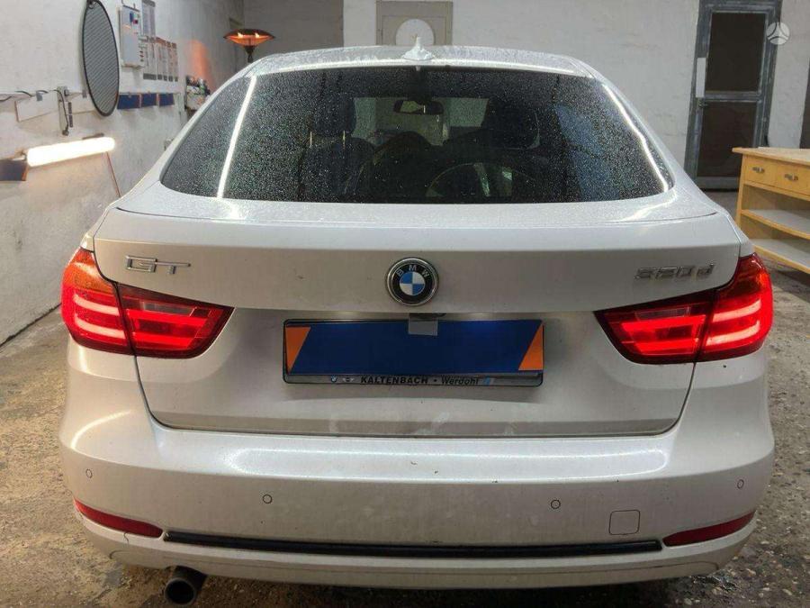 Balts BMW 320 Gran Turismo 2013 Kauņa, ar dzinēja tilpumu 2.00 L un nobraukumu 336 tūkst. km par 10999 €, foto 2 vietnē AUTOMOTO.COM.LV