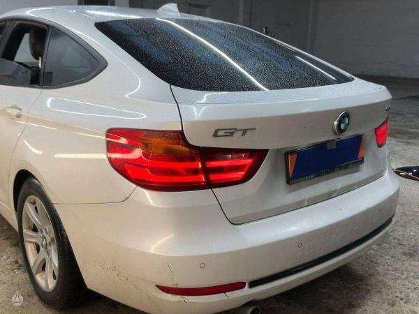 White BMW 320 Gran Turismo 2013 in Kaunas, with an engine capacity of 2.00 L and mileage of 336 thousand km for 10999 €, photo 4 on AUTOMOTO.COM.LV