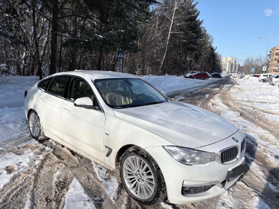 White BMW 320 Gran Turismo 2013 in Vilnius, with an engine capacity of 2.00 L and mileage of 217 thousand km for 11700 €, photo 2 on AUTOMOTO.COM.LV