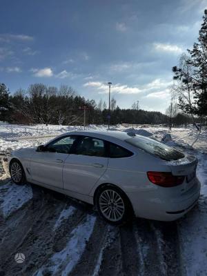 White BMW 320 Gran Turismo 2013 in Vilnius, with an engine capacity of 2.00 L and mileage of 217 thousand km for 11700 €, photo 8 on AUTOMOTO.COM.LV