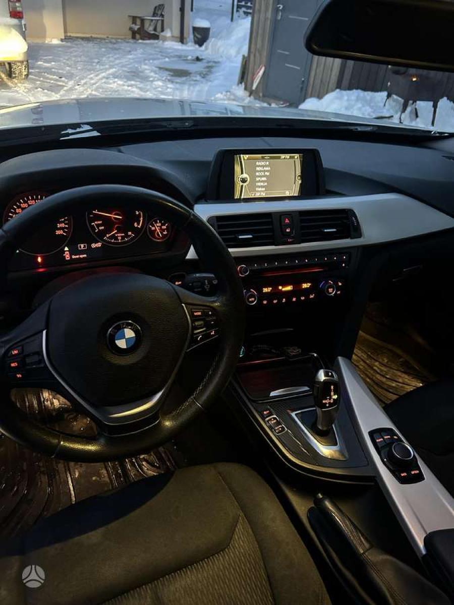 White BMW 320 Gran Turismo 2014 in Kaunas, with an engine capacity of 2.00 L and mileage of 277 thousand km for 10350 €, photo 7 on AUTOMOTO.COM.LV
