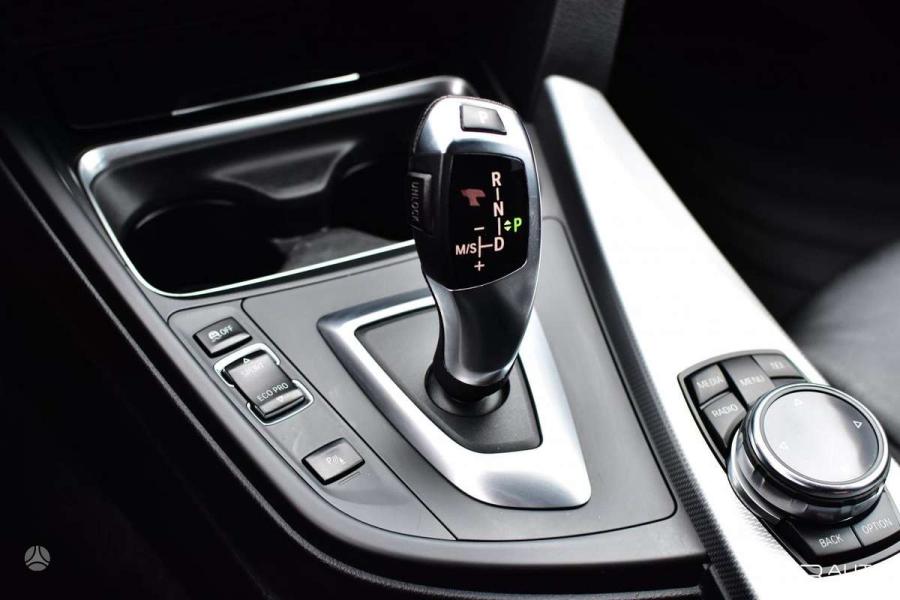 White BMW 320 Gran Turismo 2014 in Kretinga, with an engine capacity of 2.00 L and mileage of 290 thousand km for 12650 €, photo 20 on AUTOMOTO.COM.LV