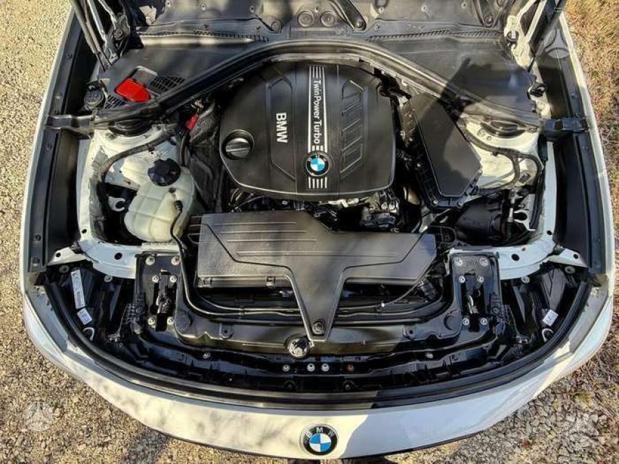 Balts BMW 320 Gran Turismo 2014 Šauļi, ar dzinēja tilpumu 2.00 L un nobraukumu 260 tūkst. km par 14200 €, foto 39 vietnē AUTOMOTO.COM.LV