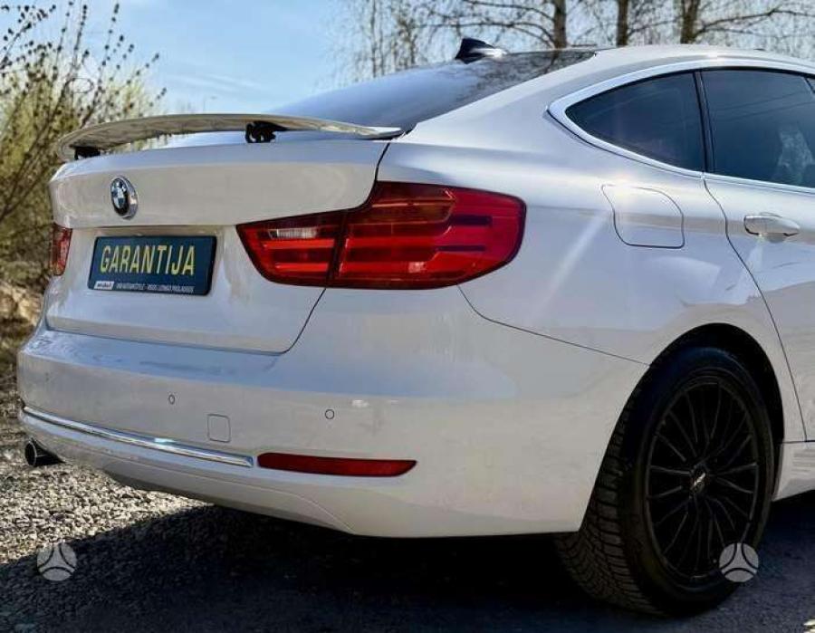 White BMW 320 Gran Turismo 2014 in Siauliai, with an engine capacity of 2.00 L and mileage of 260 thousand km for 14200 €, photo 19 on AUTOMOTO.COM.LV
