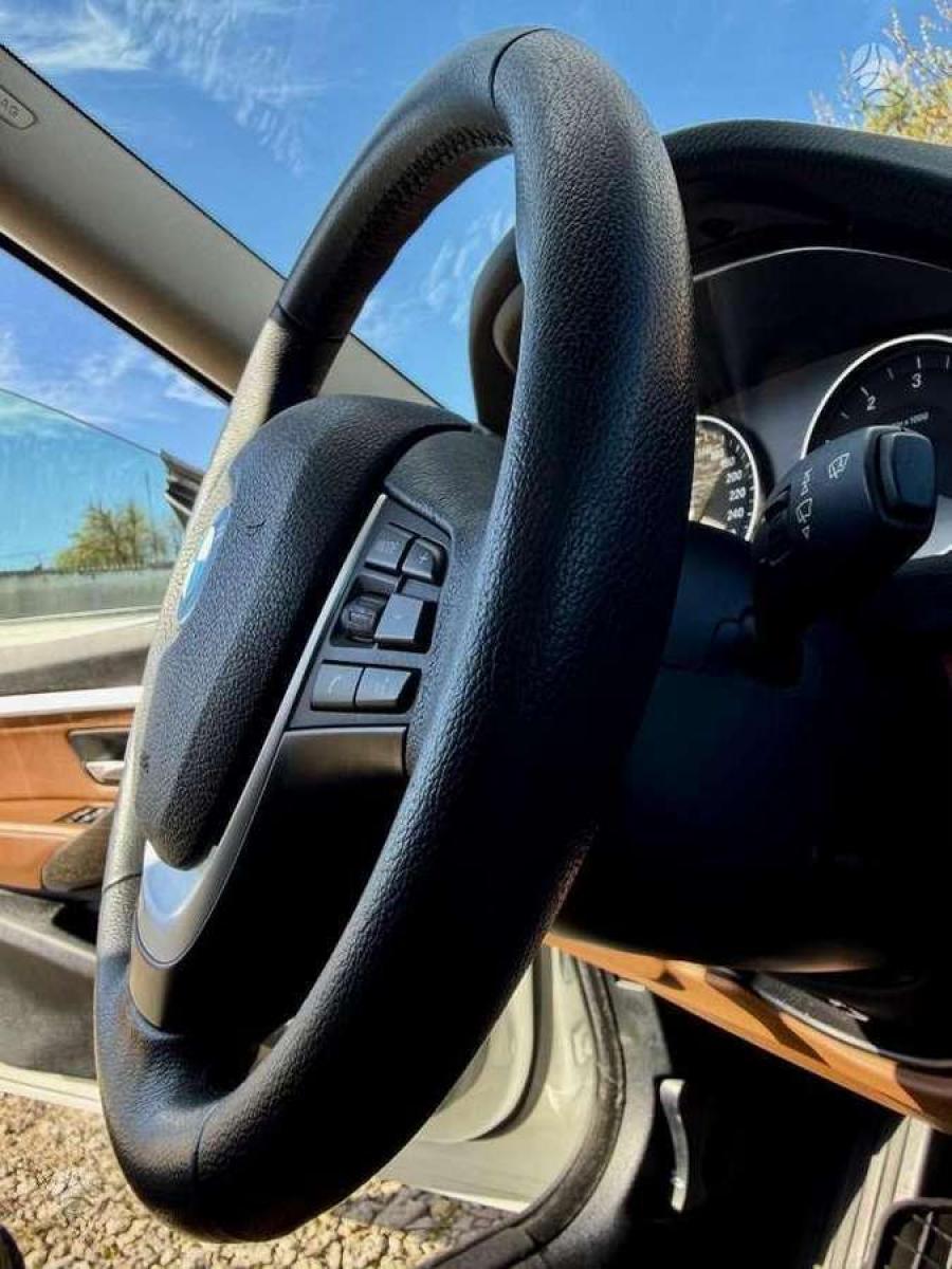 White BMW 320 Gran Turismo 2014 in Siauliai, with an engine capacity of 2.00 L and mileage of 260 thousand km for 14200 €, photo 23 on AUTOMOTO.COM.LV