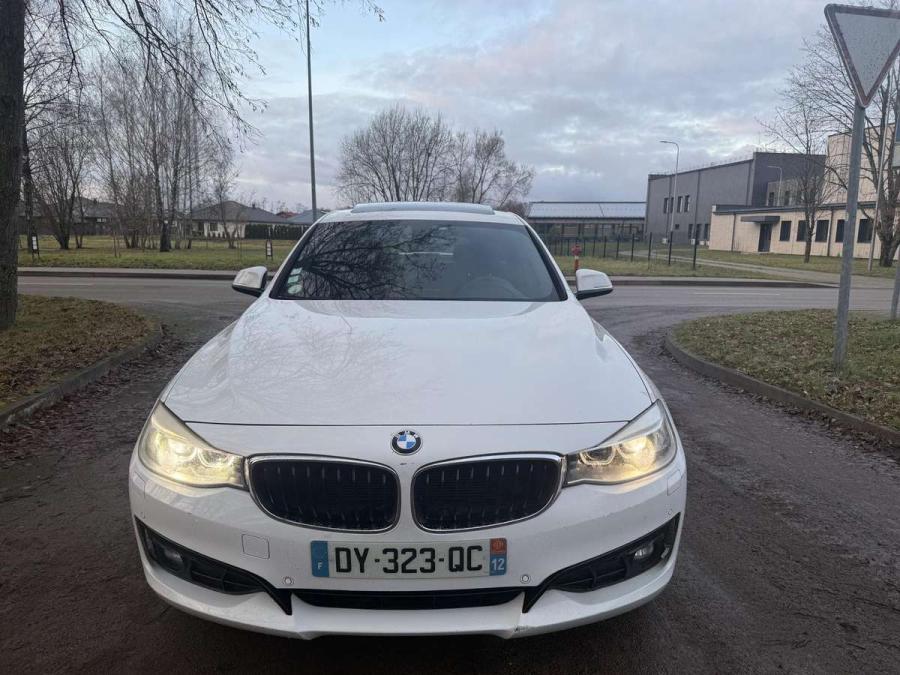 White BMW 320 Gran Turismo 2015 in Taurage, with an engine capacity of 2.00 L and mileage of 310 thousand km for 10700 €, photo 2 on AUTOMOTO.COM.LV