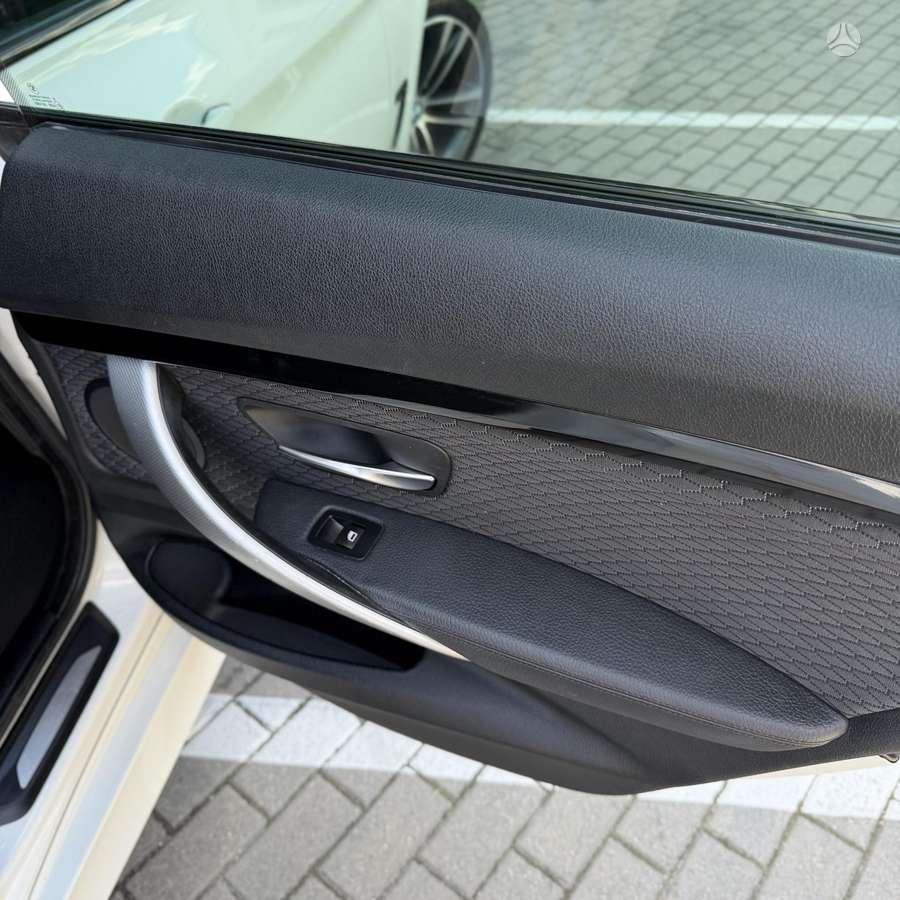 Balts BMW 320 Gran Turismo 2015 Kaišiadorys, ar dzinēja tilpumu 2.00 L un nobraukumu 258 tūkst. km par 14950 €, foto 25 vietnē AUTOMOTO.COM.LV