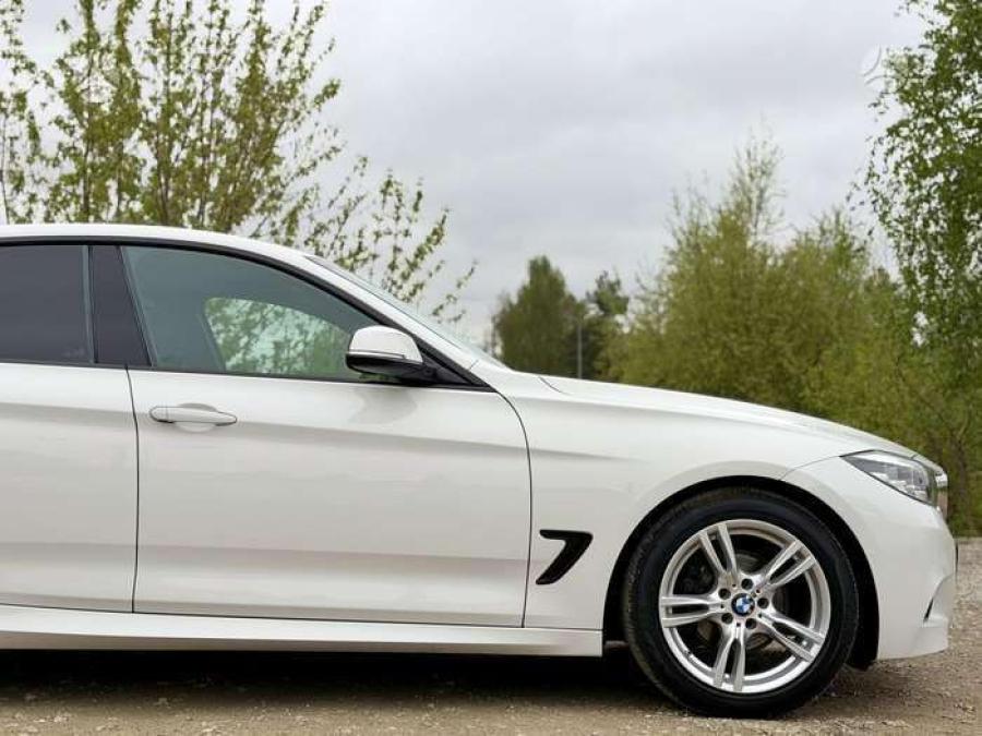 White BMW 320 Gran Turismo 2017 in Siauliai, with an engine capacity of 2.00 L and mileage of 250 thousand km for 16750 €, photo 13 on AUTOMOTO.COM.LV