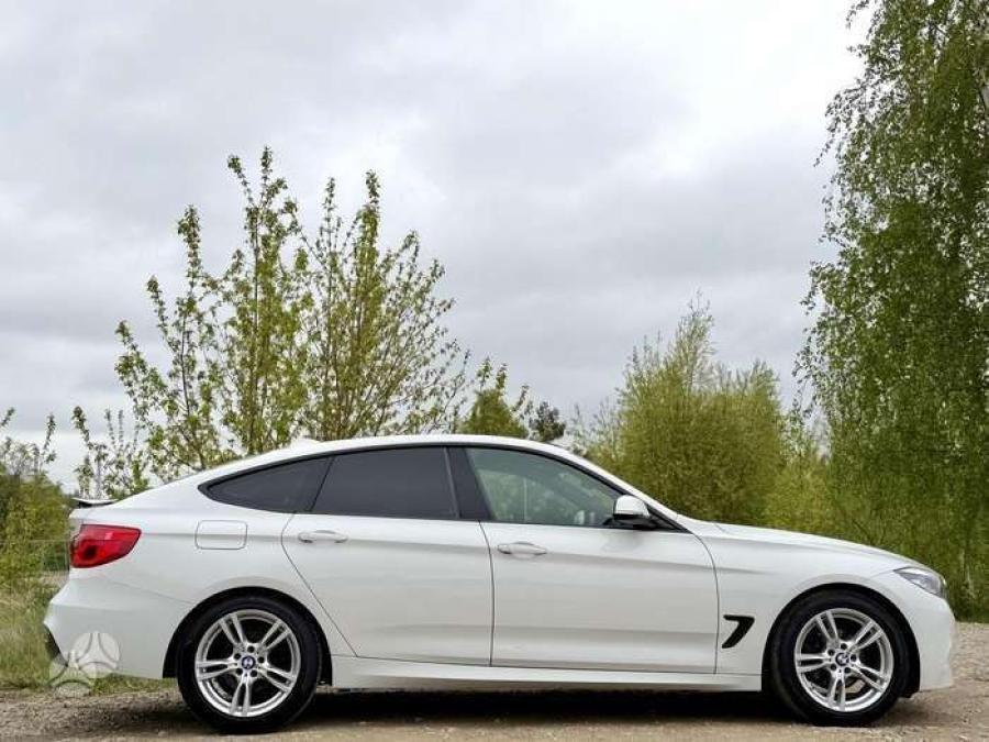 White BMW 320 Gran Turismo 2017 in Siauliai, with an engine capacity of 2.00 L and mileage of 250 thousand km for 16750 €, photo 15 on AUTOMOTO.COM.LV